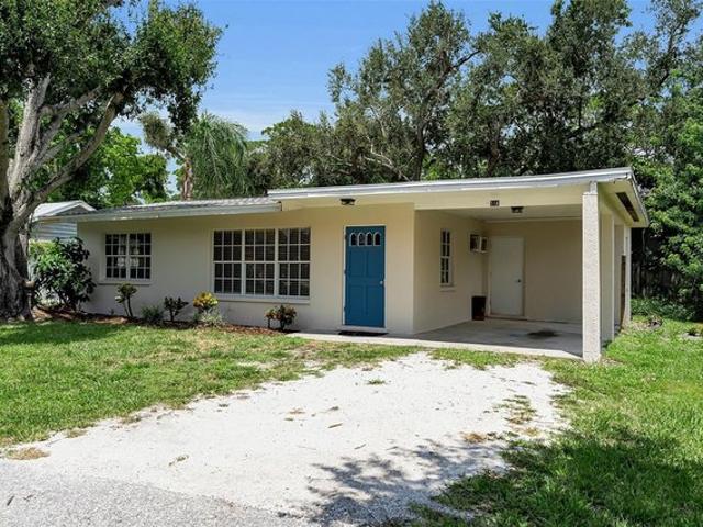 516 Laurel Rd W, Nokomis, FL 34275