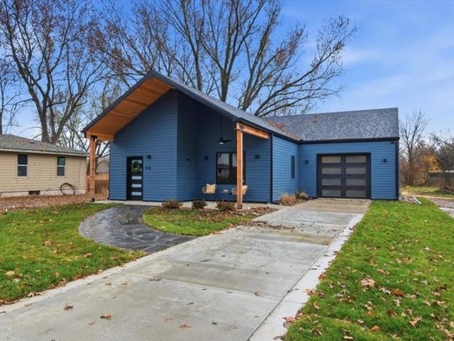 516 Lake St, Lawrence, KS 66044