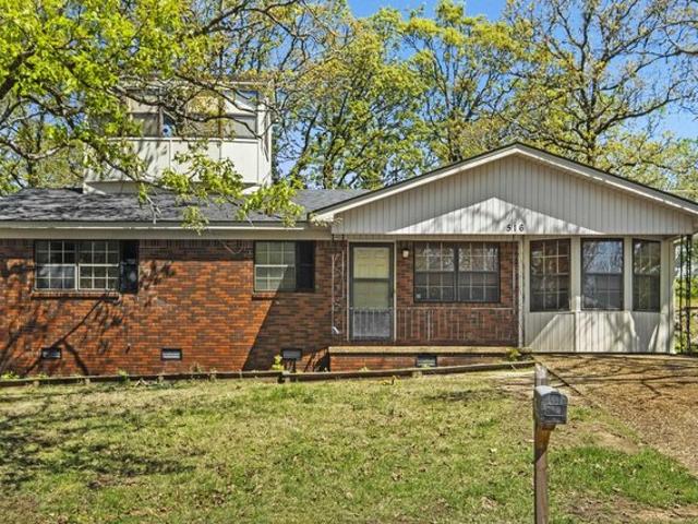 516 Lindenhurst Dr, North Little Rock, AR 72118