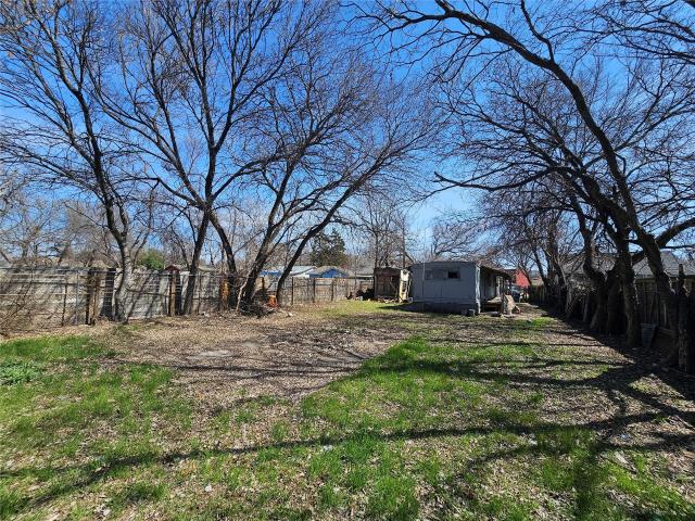 516 Montopolis Dr