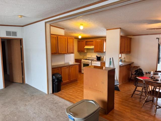 516 Main Street W