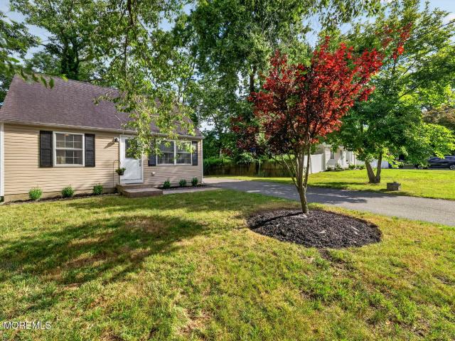 516 Middle Lane