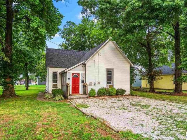 516 N Broad St, Sullivan, IN 47882