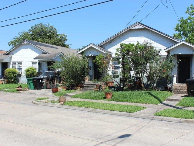 516 N Eastwood St, Houston, TX 77011