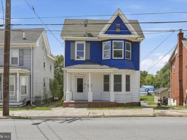 516 N High St, Martinsburg, WV 25404