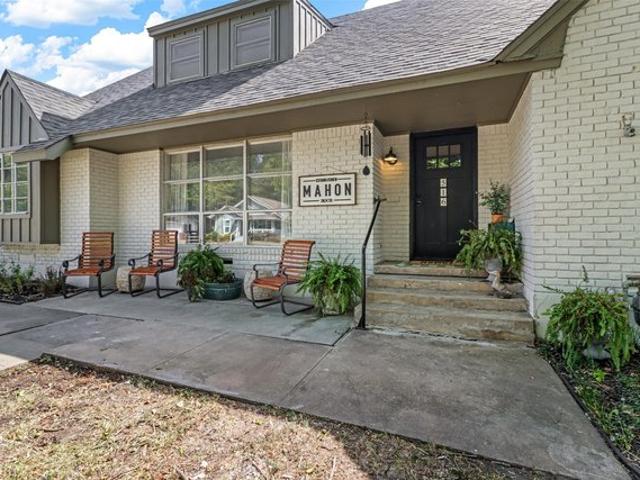 516 N Main St, Farmersville, TX 75442