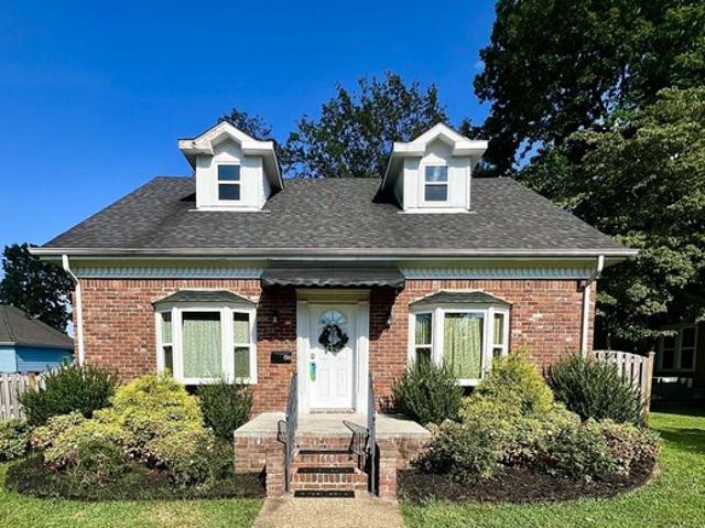 516 S 3rd St, Mayfield, KY 42066