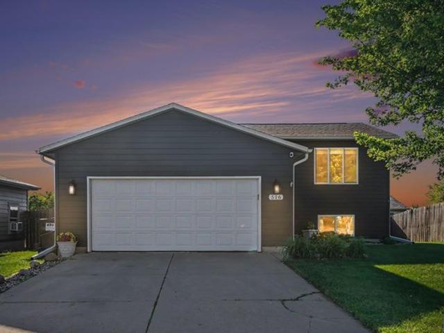 516 S Wheatland Ave, Sioux Falls, SD 57106