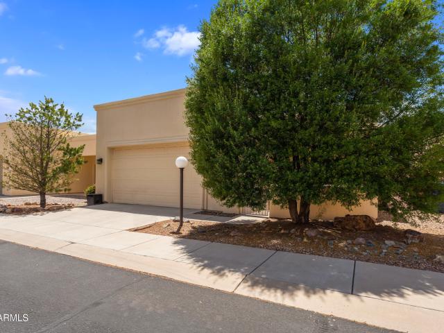 516 S Sky Ranch Road