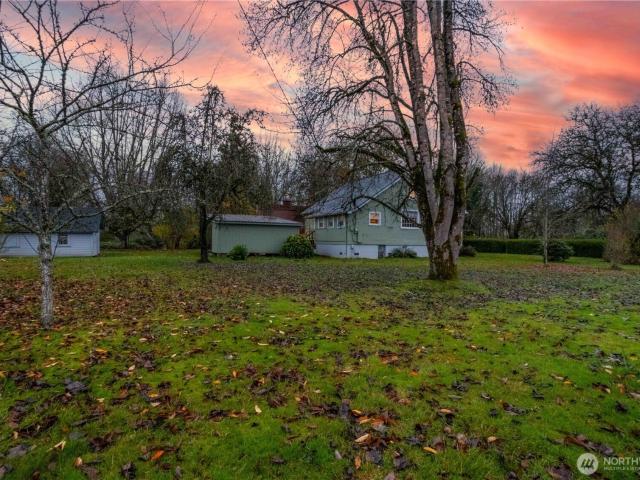 516 SW Riverside Drive