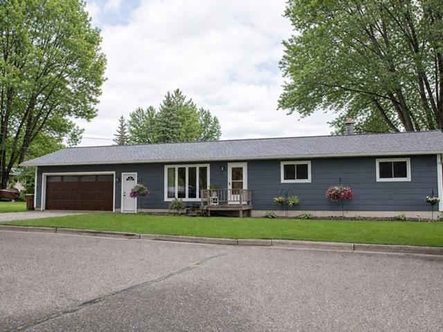 516 Priddy St, Bloomer, WI 54724