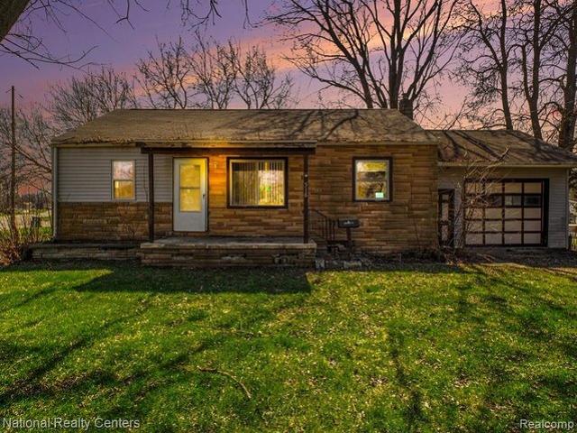 516 Roosevelt Ave, Mount Morris, MI 48458