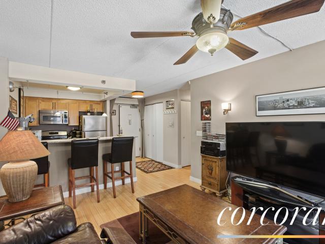 516 W 47TH Street S3G