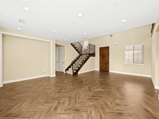 516 W Bencamp