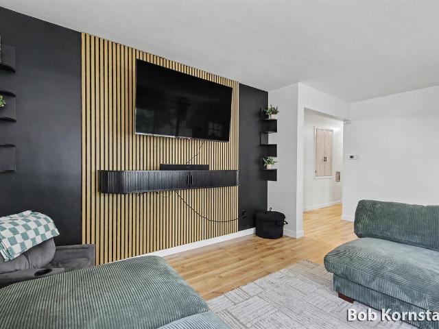 516 W Elm Street