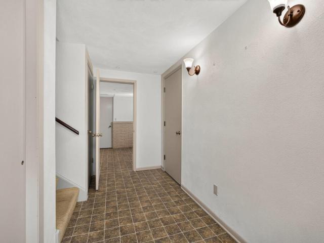 516 W Mulberry Lane