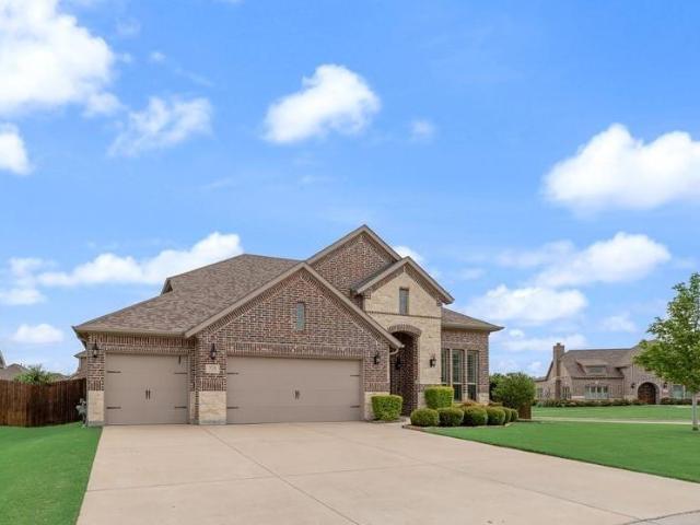 516 W North Creek Drive