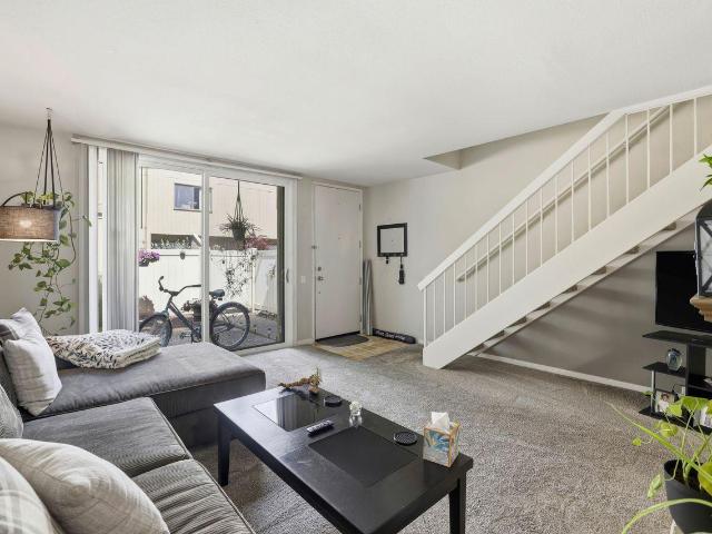516 Woodside Oaks, Unit 3, Sacramento, CA 95825 | MLS #226033 | Compass