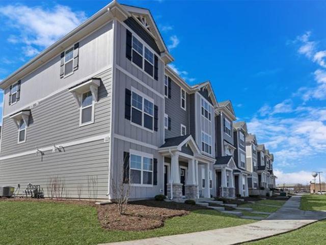 516 Yosemite Way, Mundelein, IL 60060