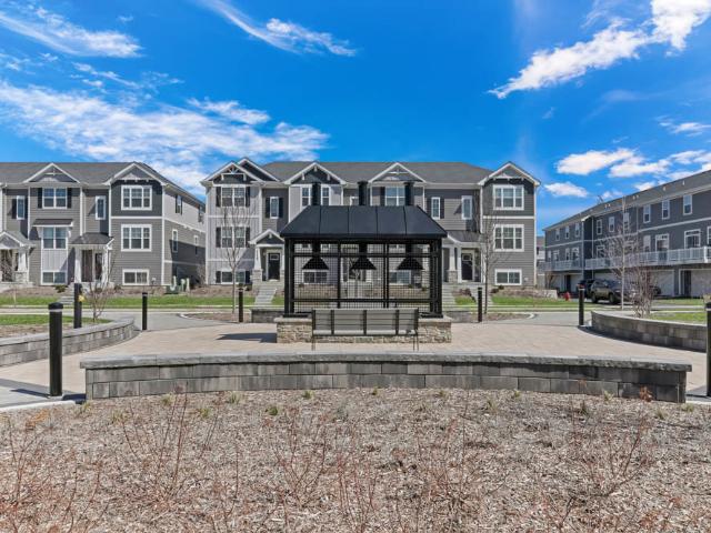 516 yosemite Way