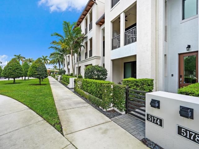 5174 Beckman Ter, Palm Beach Gardens, FL 33418 | MLS #B26018 | Compass