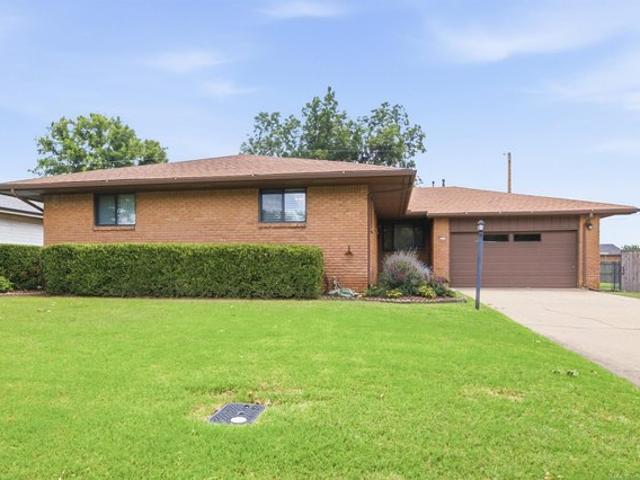 5174 E 29th St, Tulsa, OK 74114