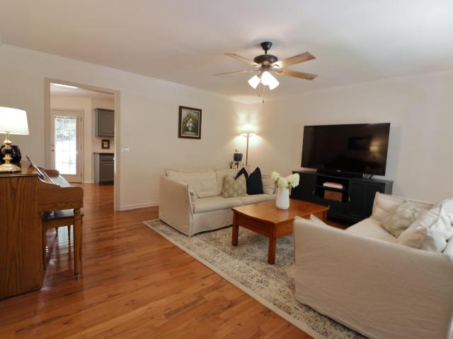 5175 Frontage Road NW