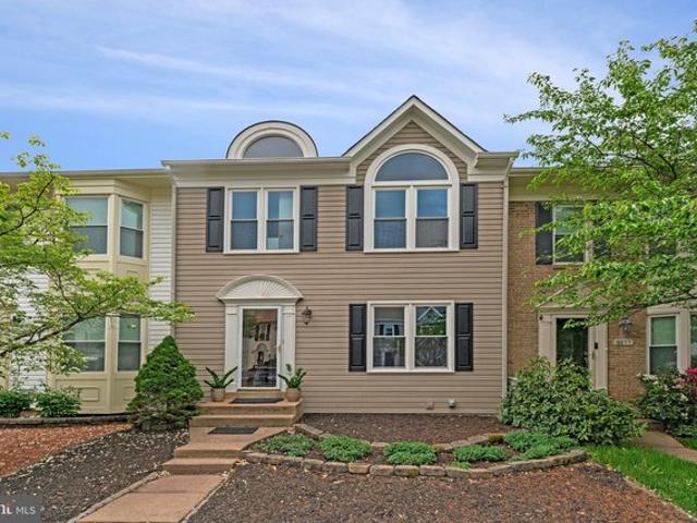 5175 Glen Meadow Dr, Centreville, VA 20120