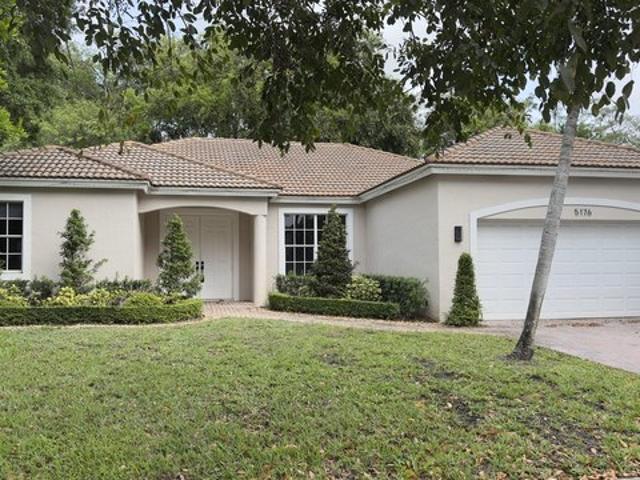 5176 NW 50th Ter, Coconut Creek, FL 33073
