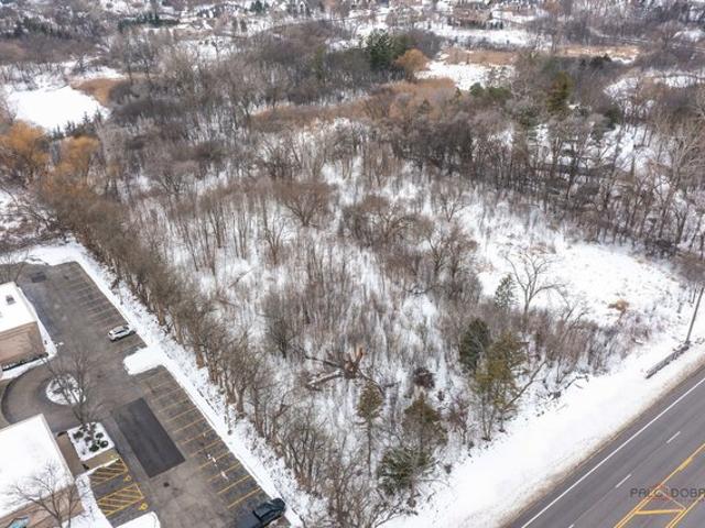 5176 Aptakisic Rd, Long Grove, IL 60047