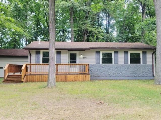 5176 Winchester Pass Rd, Oregon, MI 48446