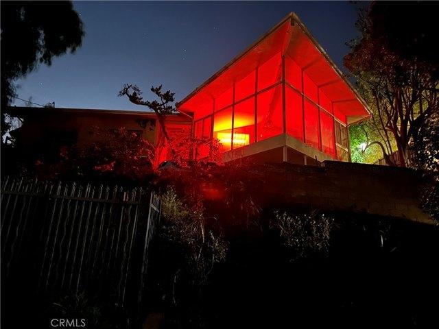 5177 Llano Dr, Los Angeles, CA 91364
