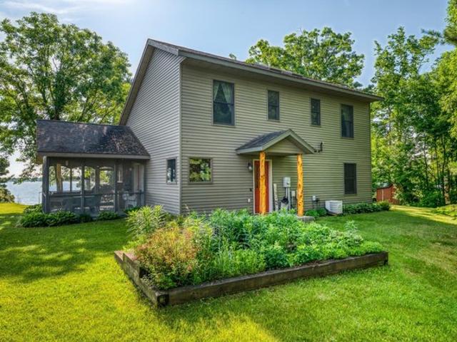 51792 Wildflower Dr, Bemidji, MN 56601