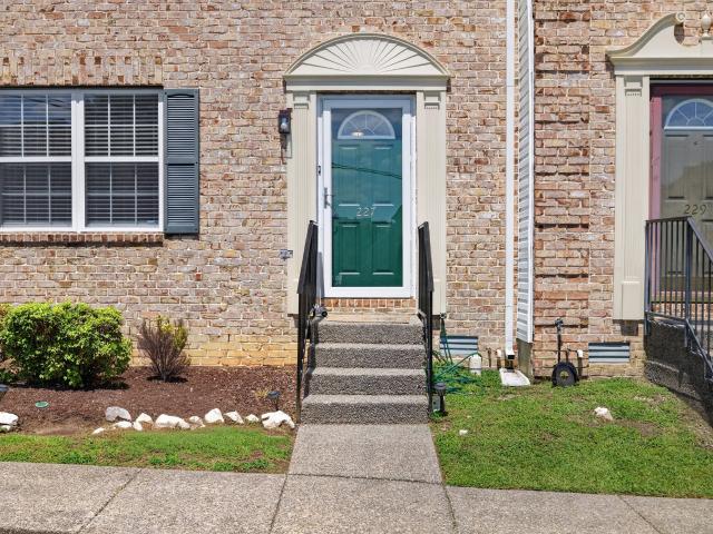 5170 Hickory Hollow Pkwy # 227