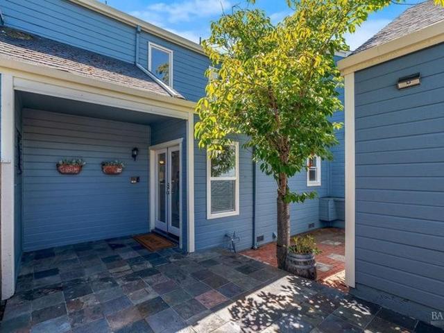 5171 Firestone Pl, Santa Rosa, CA 95409