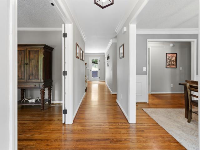 5172 Valleybrook Circle