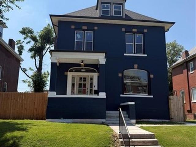 5172 Vernon Ave, Saint Louis, MO 63113