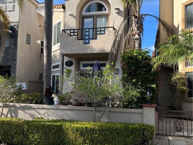 517 11th St, Huntington Beach, CA 92648 | MLS #OC25264 | Compass