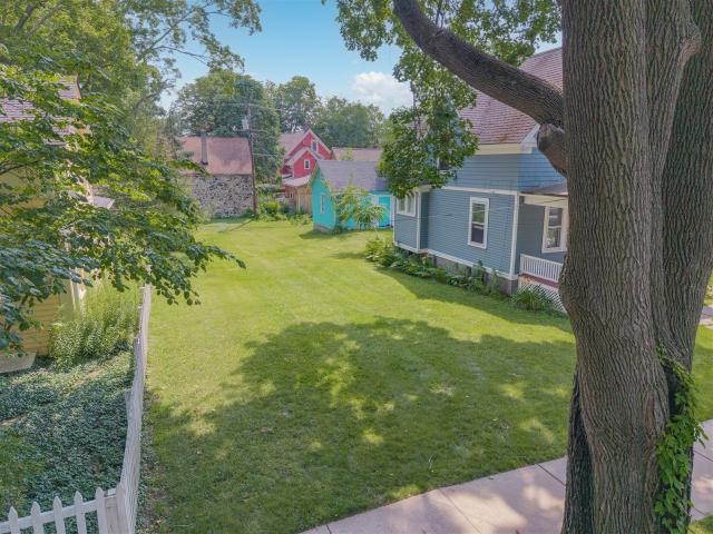 517 2nd Street