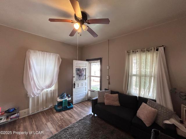517 519 W Shawnee Avenue