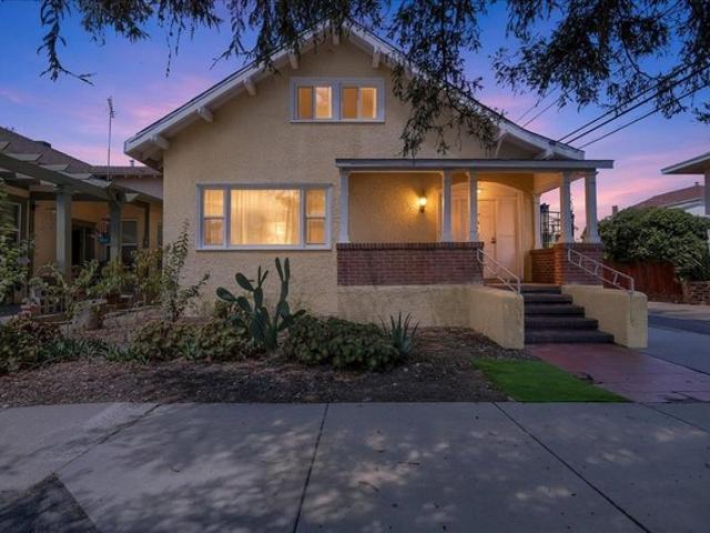 517 6th St, Marysville, CA 95901