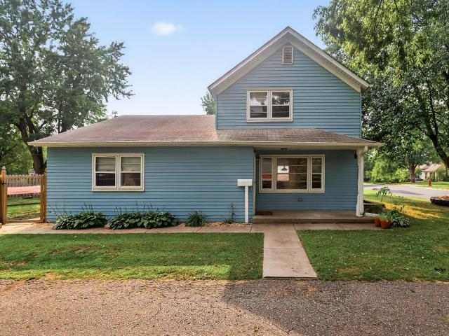 517 8th Street W