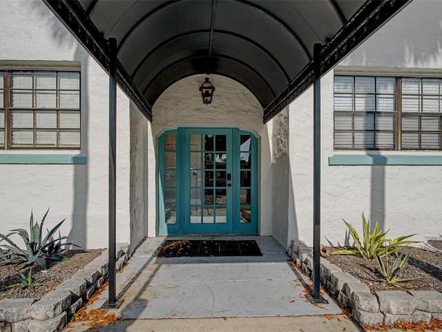 517 Columbia Dr, Unit 20, Tampa, FL 33606 | MLS #TB8489 | Compass
