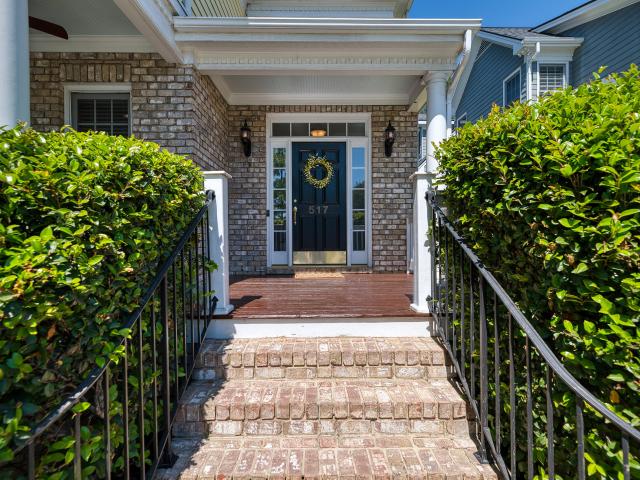 517 Commons Walk Circle