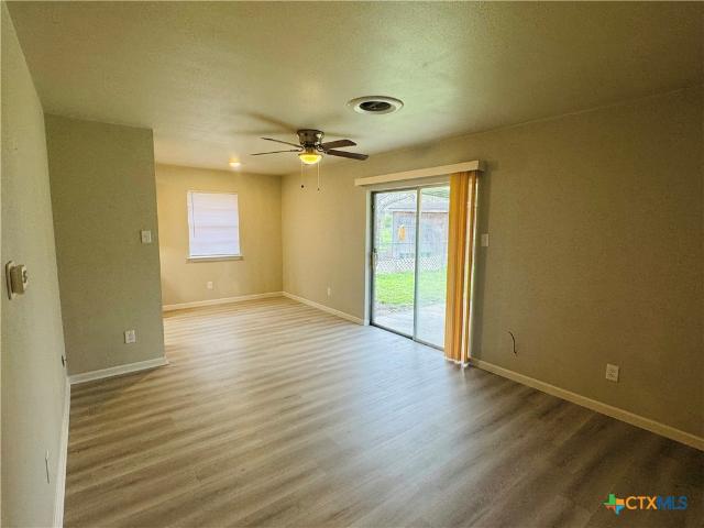517 Creek St, Copperas Cove, TX 76522 | MLS #610772 | Compass