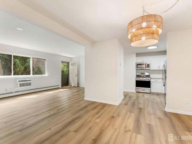 517 Cricket Lane