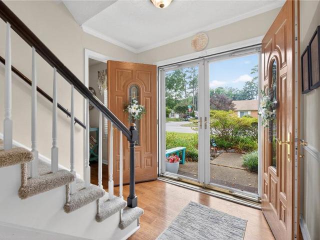 517 Boswell CT