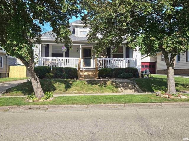 517 Baxter Ct, Canton, IL 61520