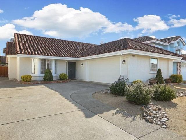 517 Britannia Dr, Vallejo, CA 94591