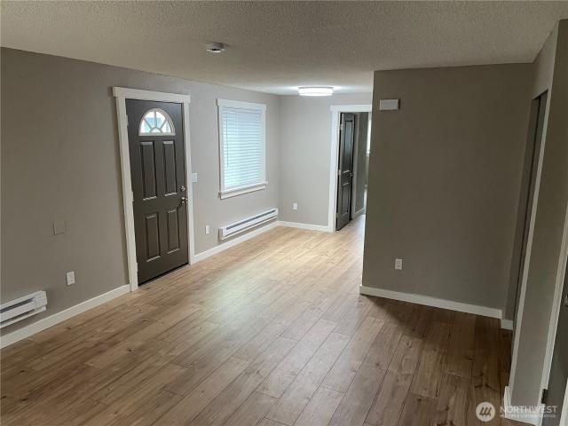517 Burnett Ave S, Unit 1, Renton, WA 98057 | MLS #2475 | Compass